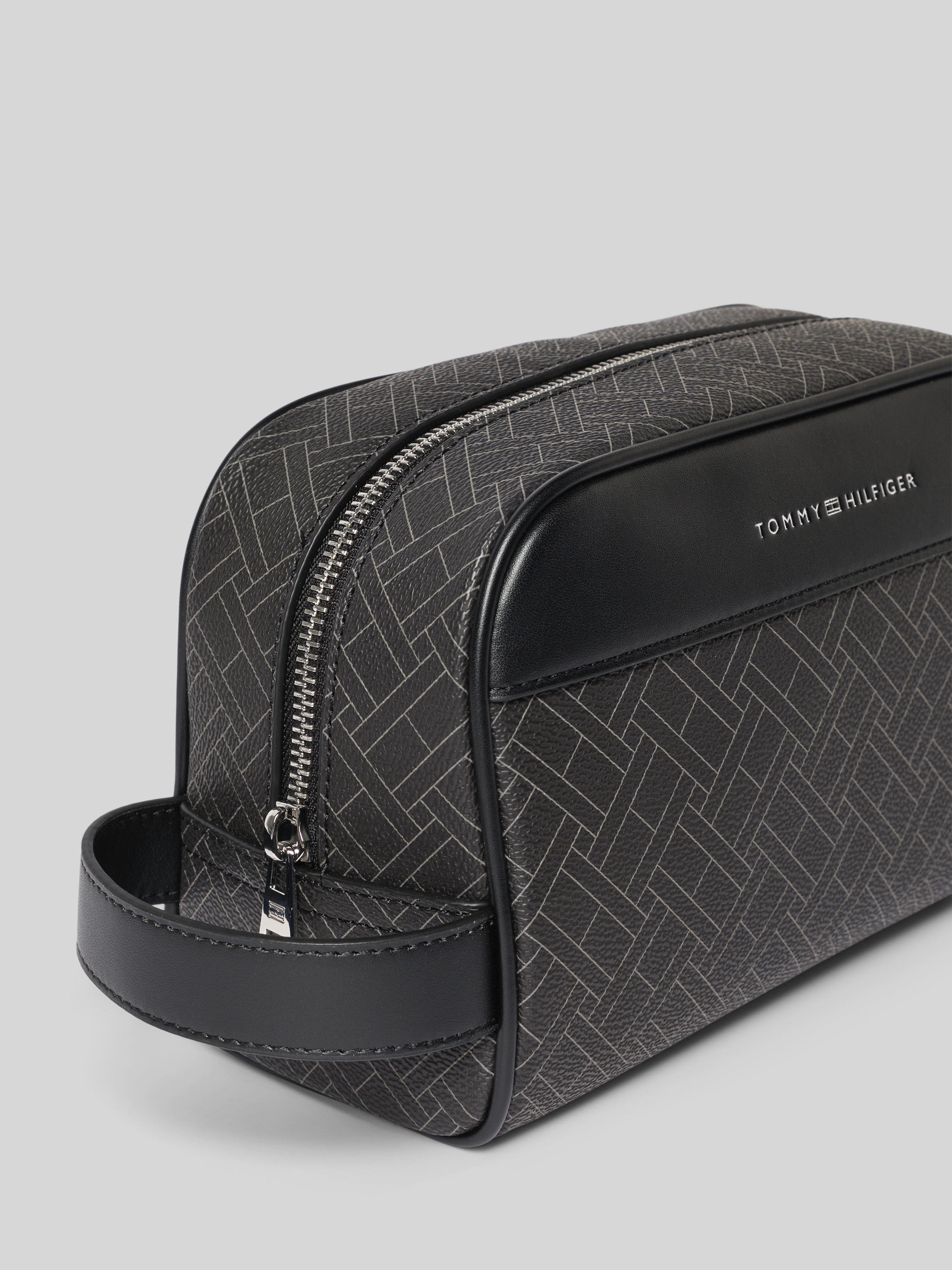 Tommy Hilfiger Kulturbeutel in Leder-Optik (black) online kaufen