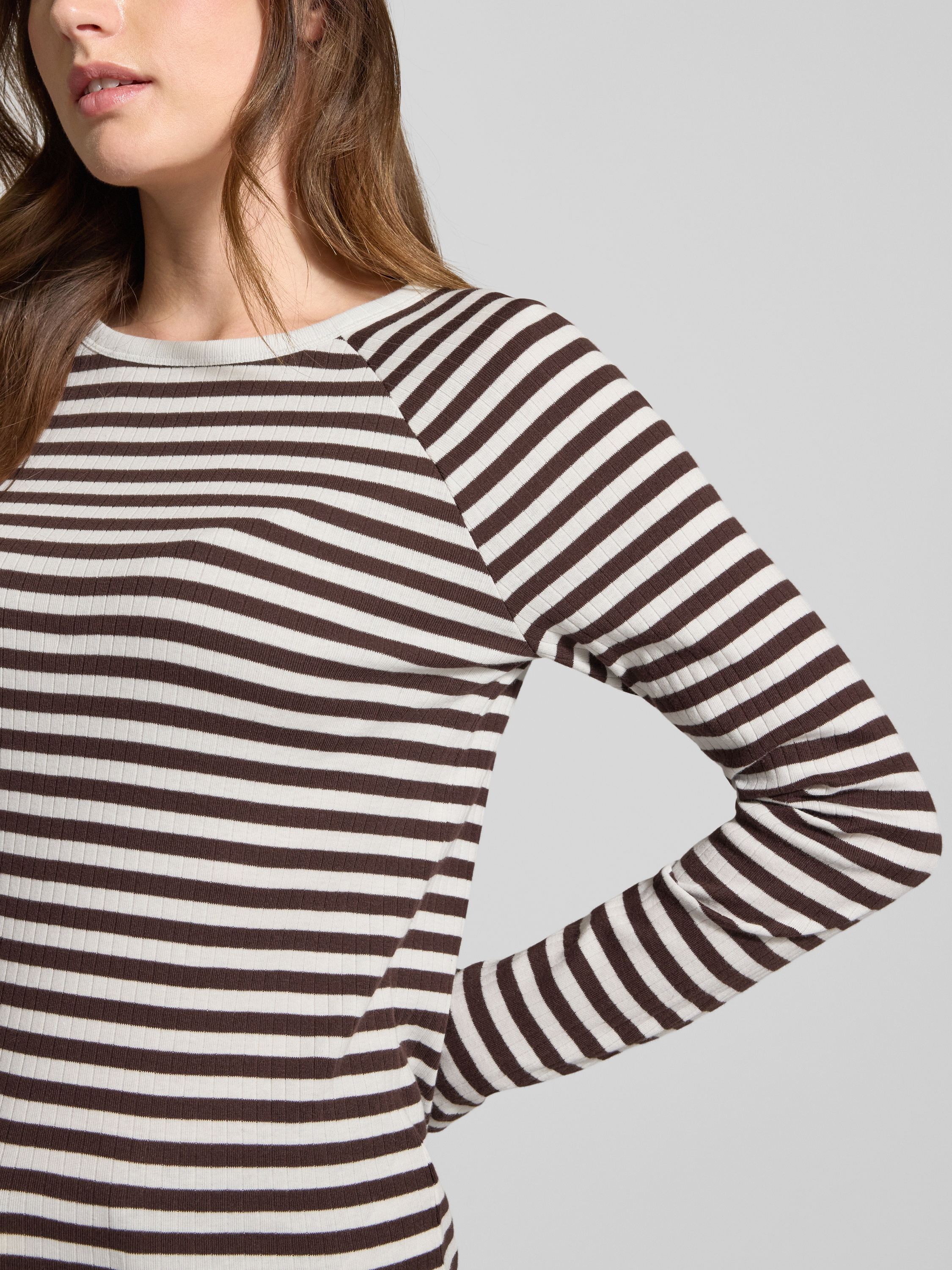 Kup online OPUS Bluzka o kroju slim fit z długim rękawem i okrągłym ...