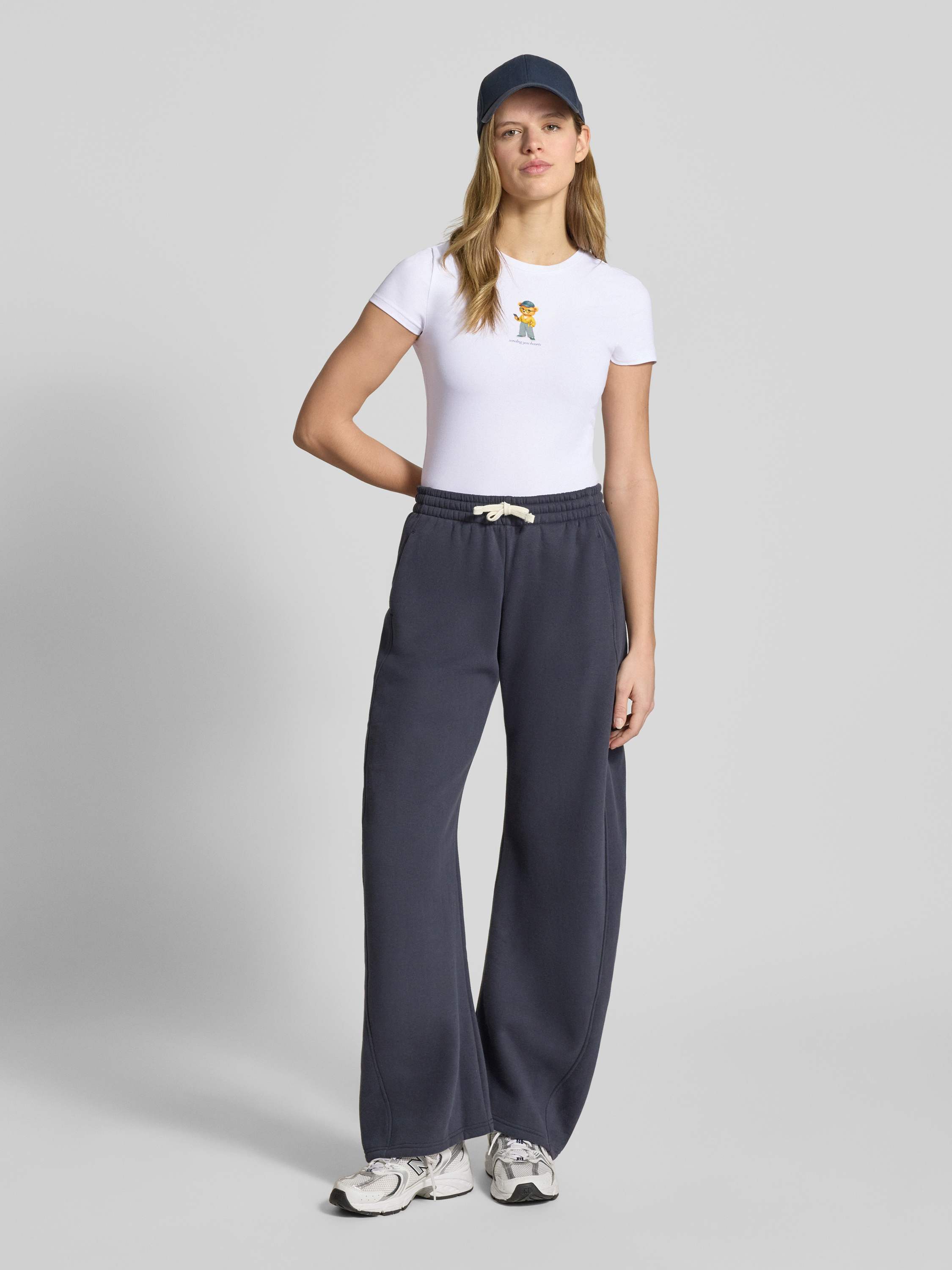 Review Slim fit T-shirt met logoprint, model 'Sweet' in wit online ...