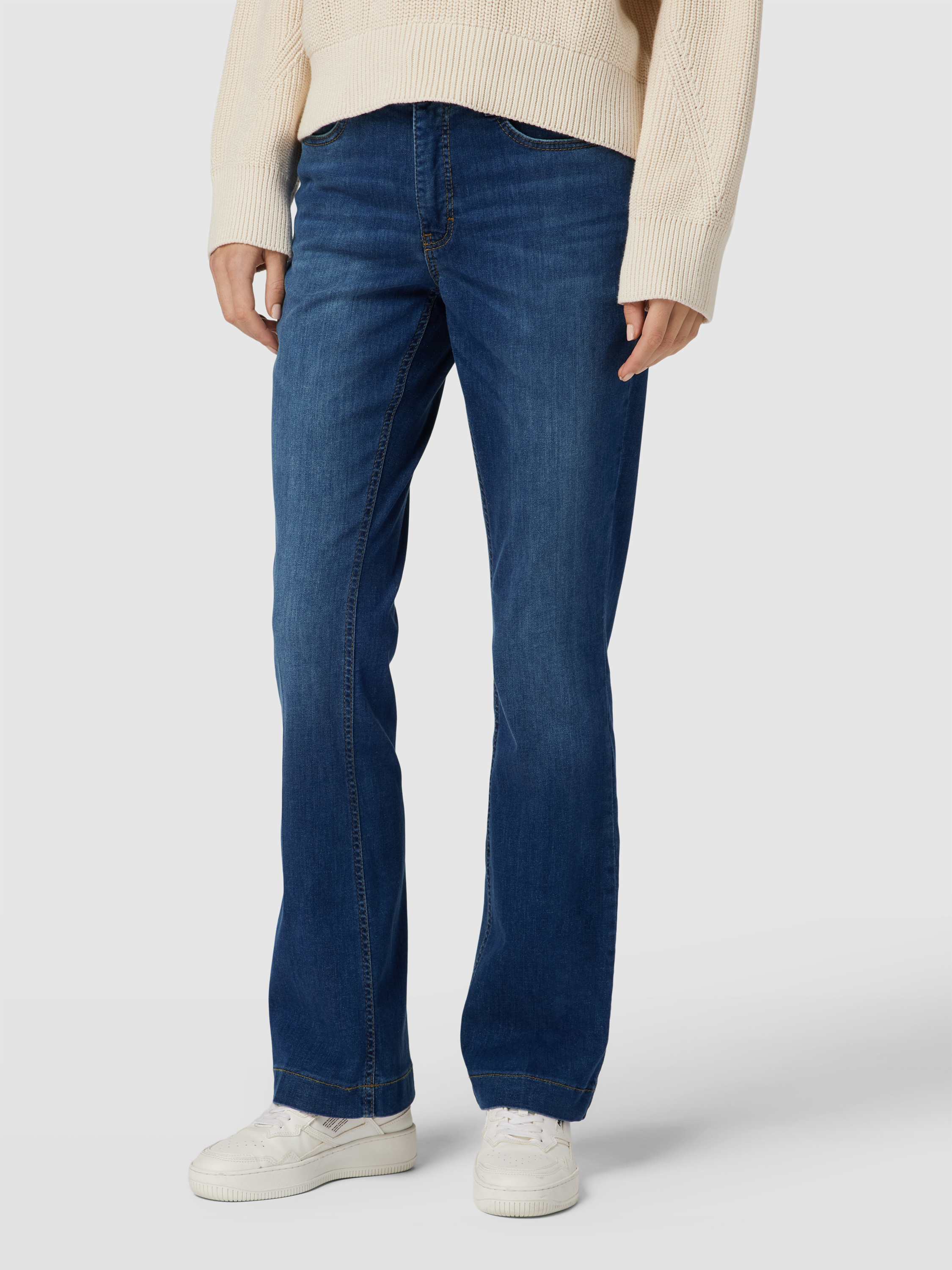 MAC Flared Cut Jeans mit Eingrifftaschen (blau) online kaufen