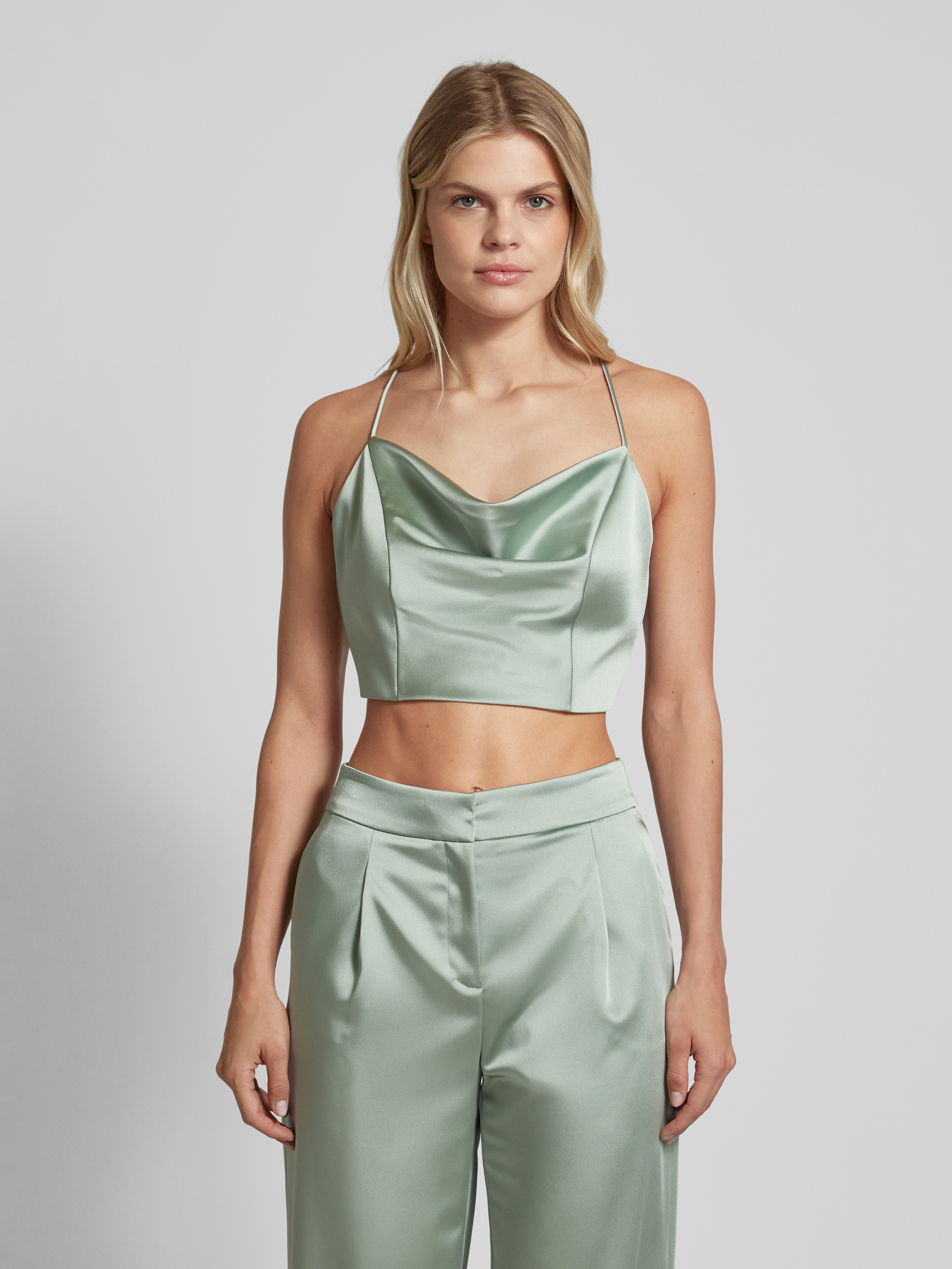 Jake*s Cocktail Crop Top mit rückseitiger Schnürung (khaki melange ...