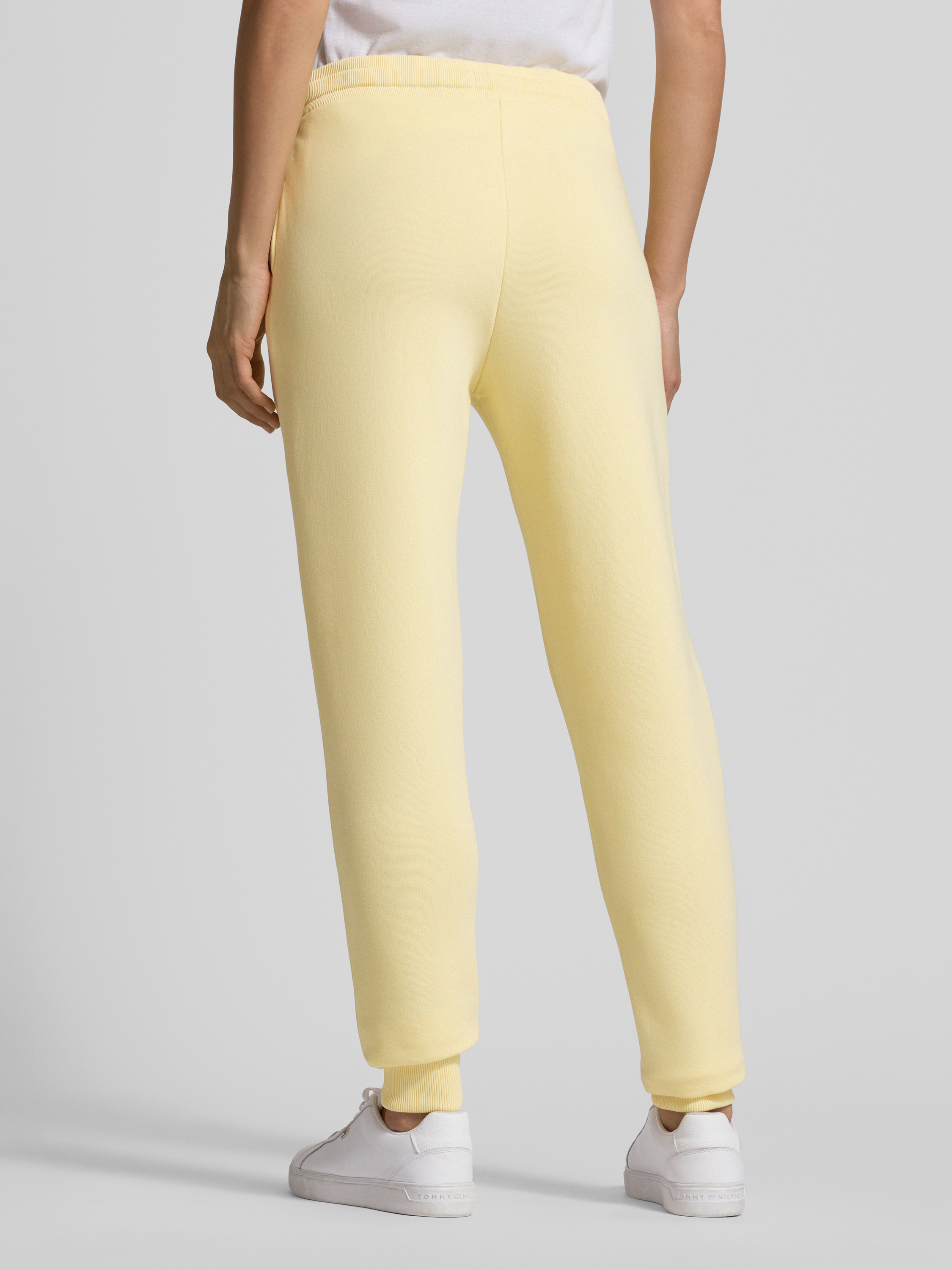 Christian Berg Woman sweatpants met elastische band in lichtgeel online ...
