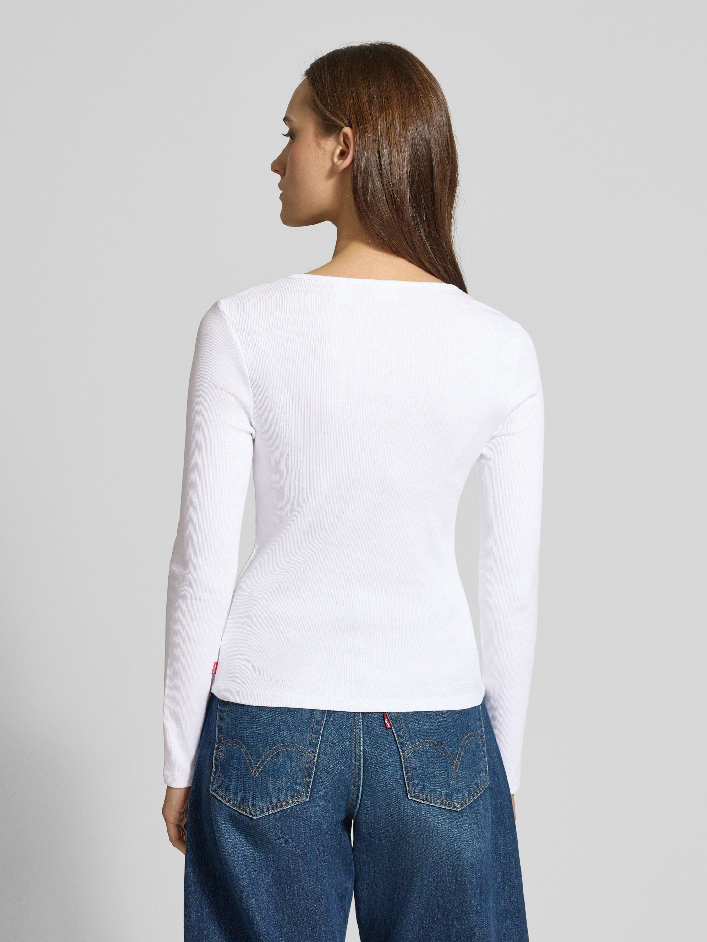 Levi's® Longsleeve in Ripp-Optik mit Label-Detail (weiss) online kaufen