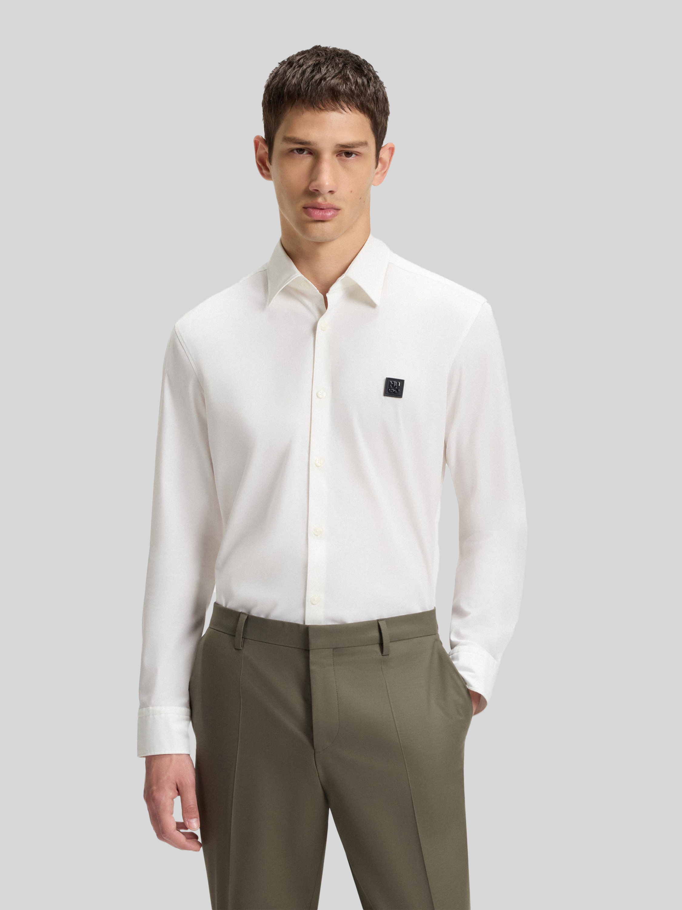 Kup online HUGO Koszula casualowa o kroju slim fit z mieszanki bawełny ...