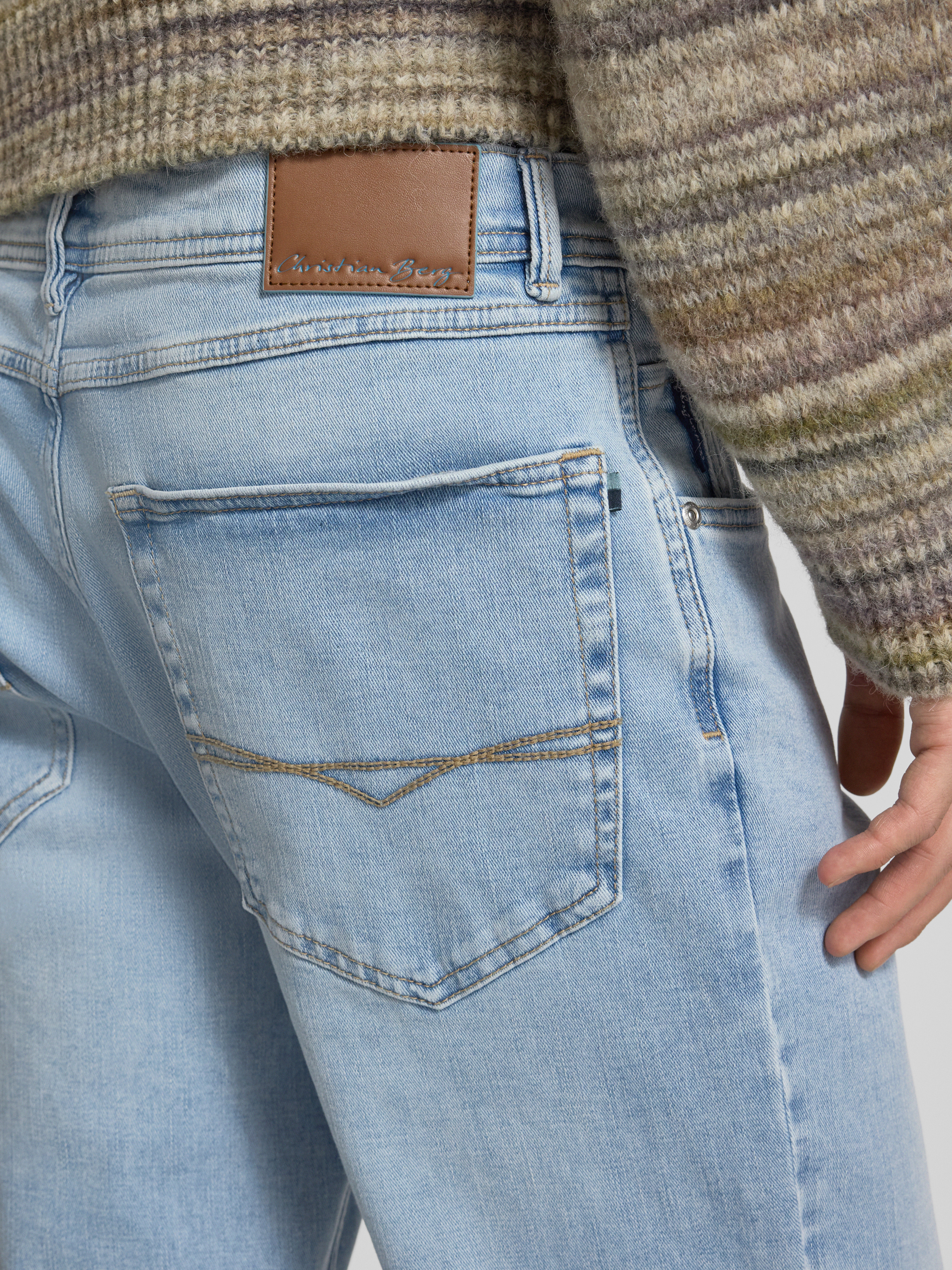 Christian Berg Men Regular Fit Jeans im Used-Look (hellblau melange) online kaufen