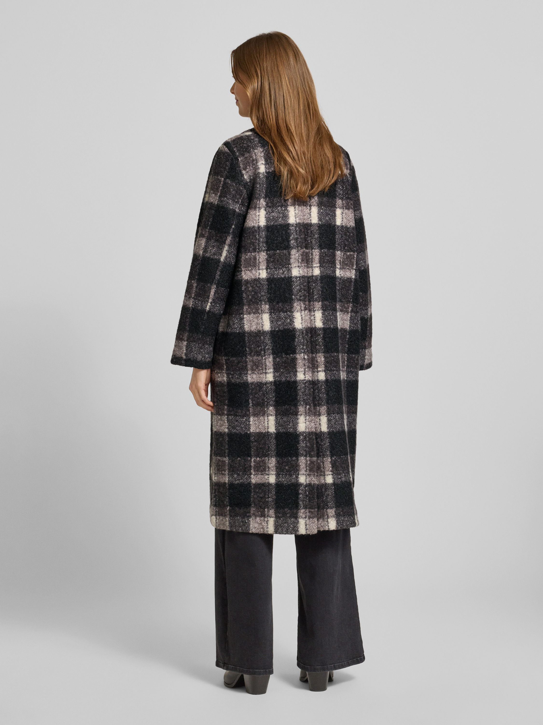 Milano Italy Lange jas van teddybont met reverskraag en opgestikte ...