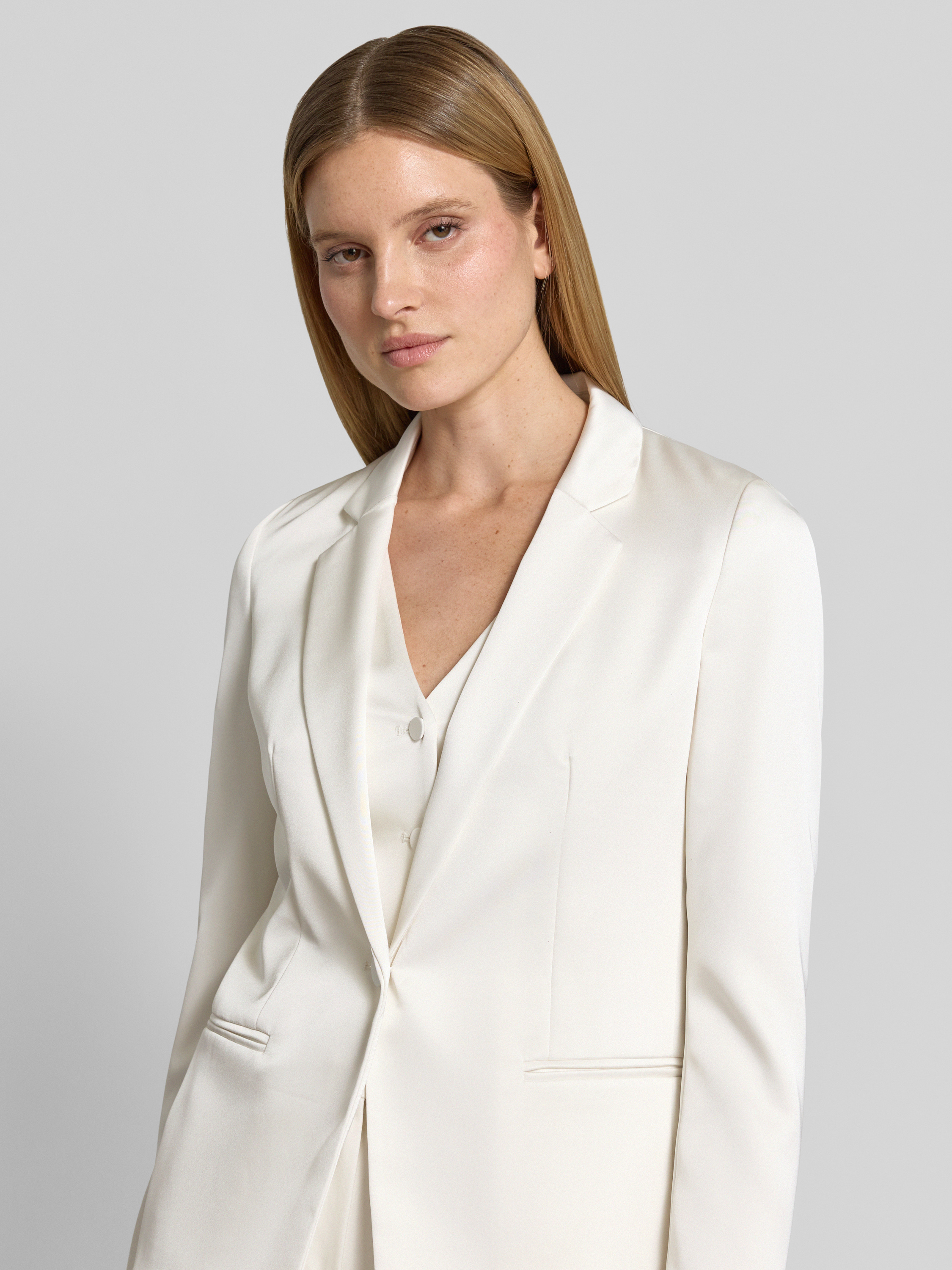 Jake*s Cocktail Slim fit blazer met paspelzakken in ecru online kopen | P&C