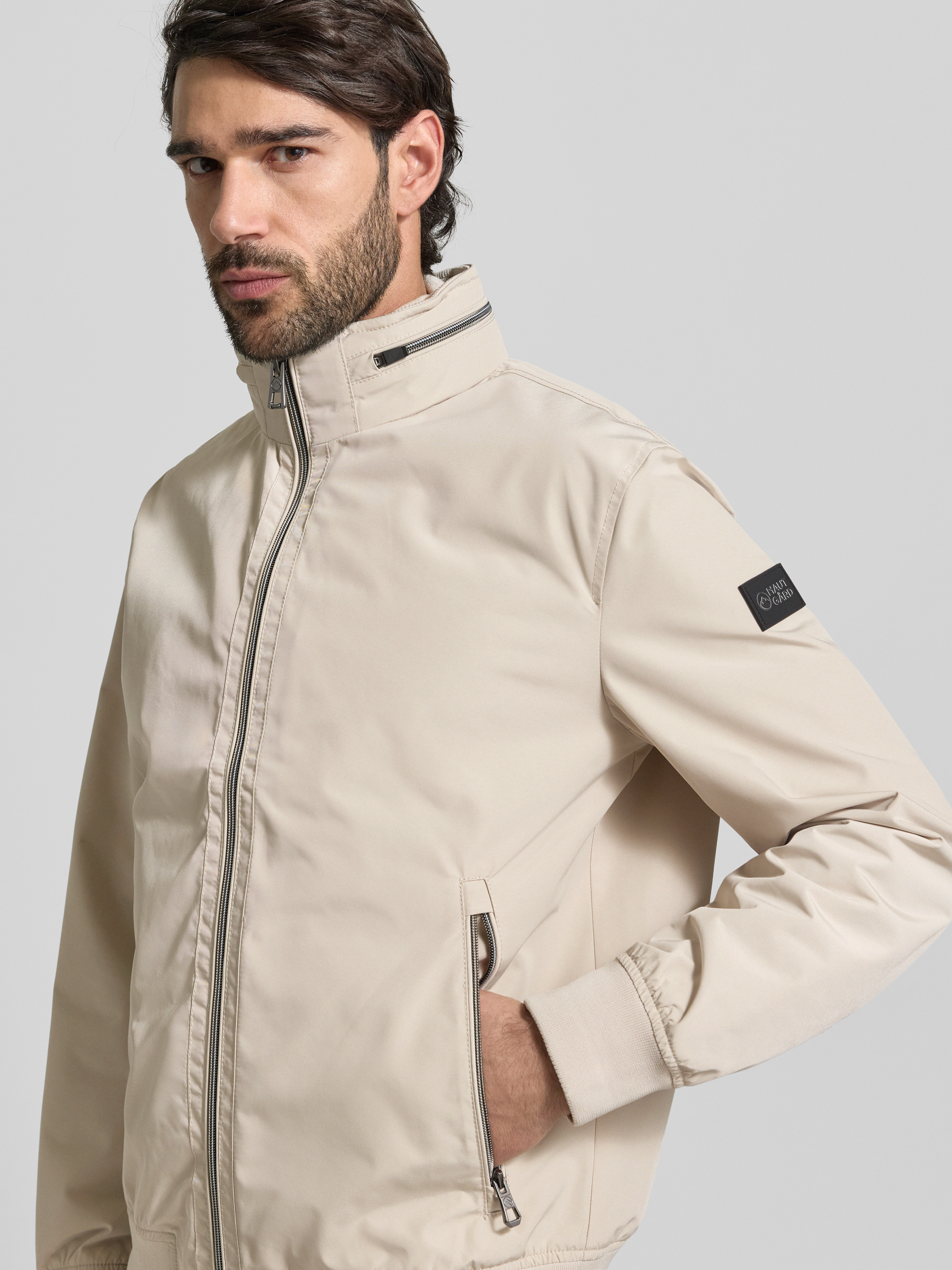 NAUTGÅRD Regular fit jack met capuchon in middengrijs online kopen | P&C