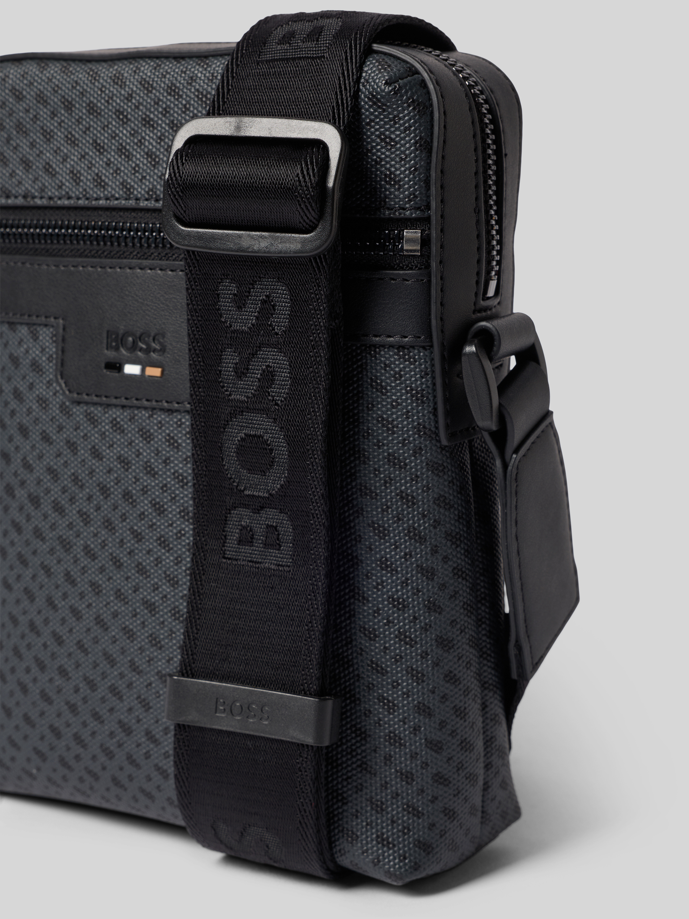 BOSS Umhängetasche mit Allover-Muster Modell 'RAY_NM' (black) online kaufen
