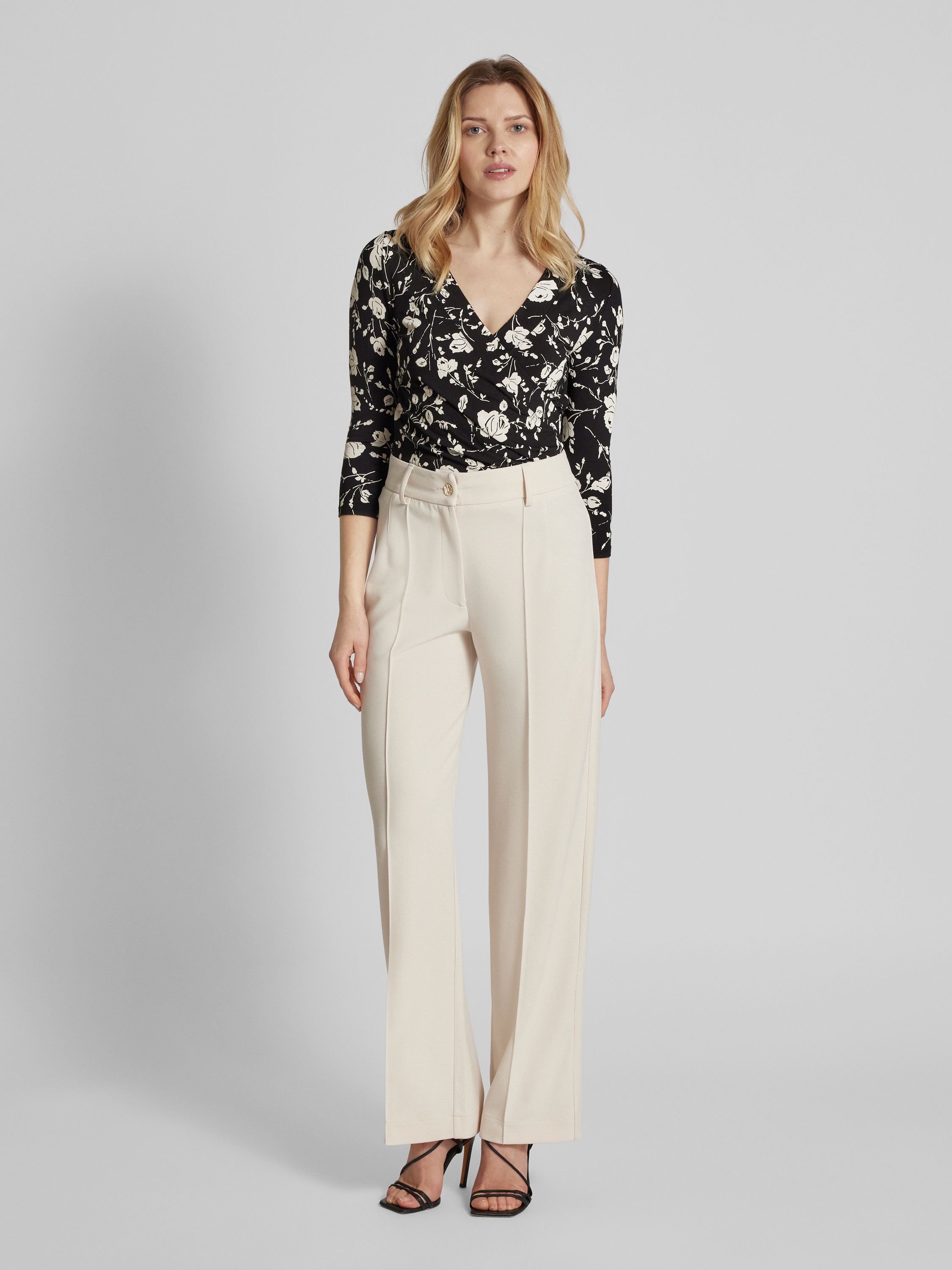 Lauren Ralph Lauren T-Shirt mit V-Ausschnitt Modell 'ALAYJA' (black ...