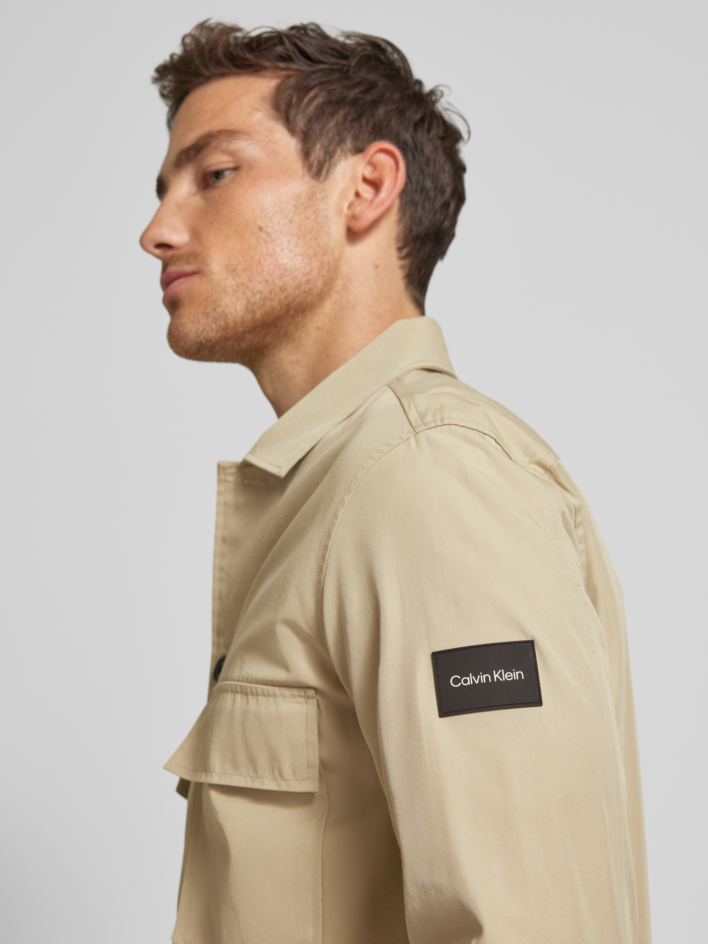 CK Calvin Klein Hemdjacke mit Label-Badge (hellgruen) online kaufen