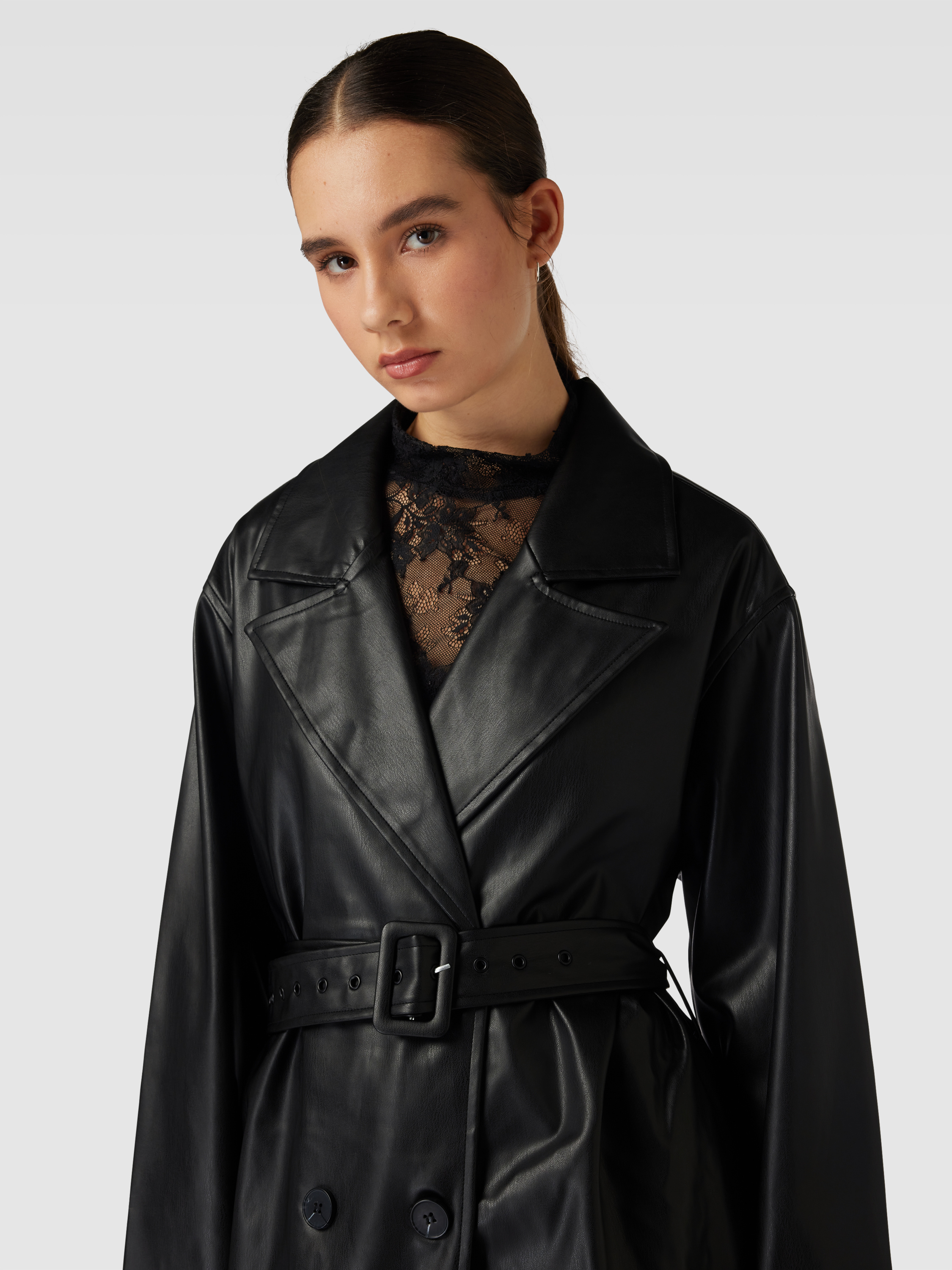 Redefined Rebel Mantel in Leder-Optik Modell 'R-DIA-JA' (black) online ...