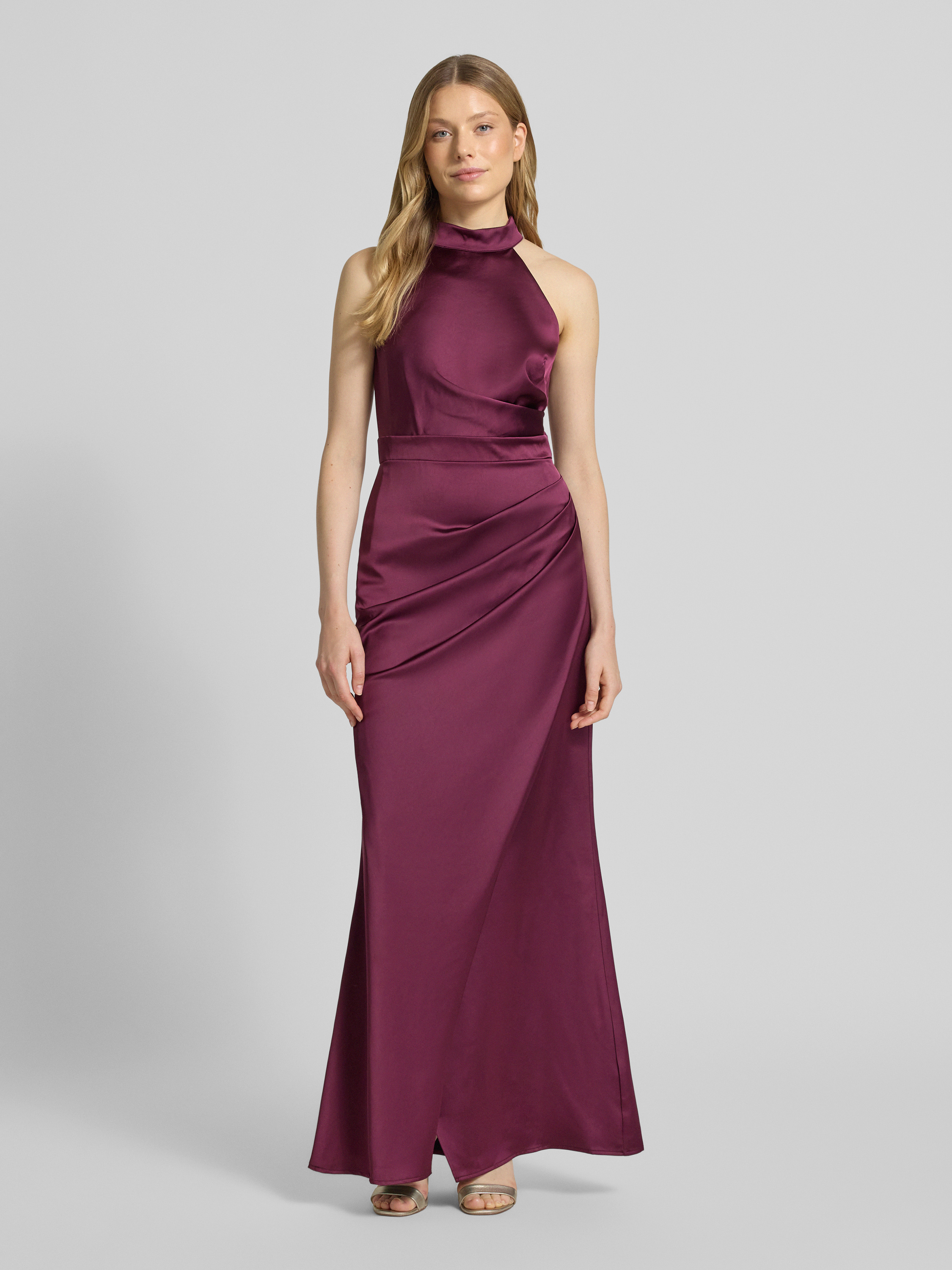 Rinascimento Avondjurk met sierplooien in bordeaux online kopen | P&C