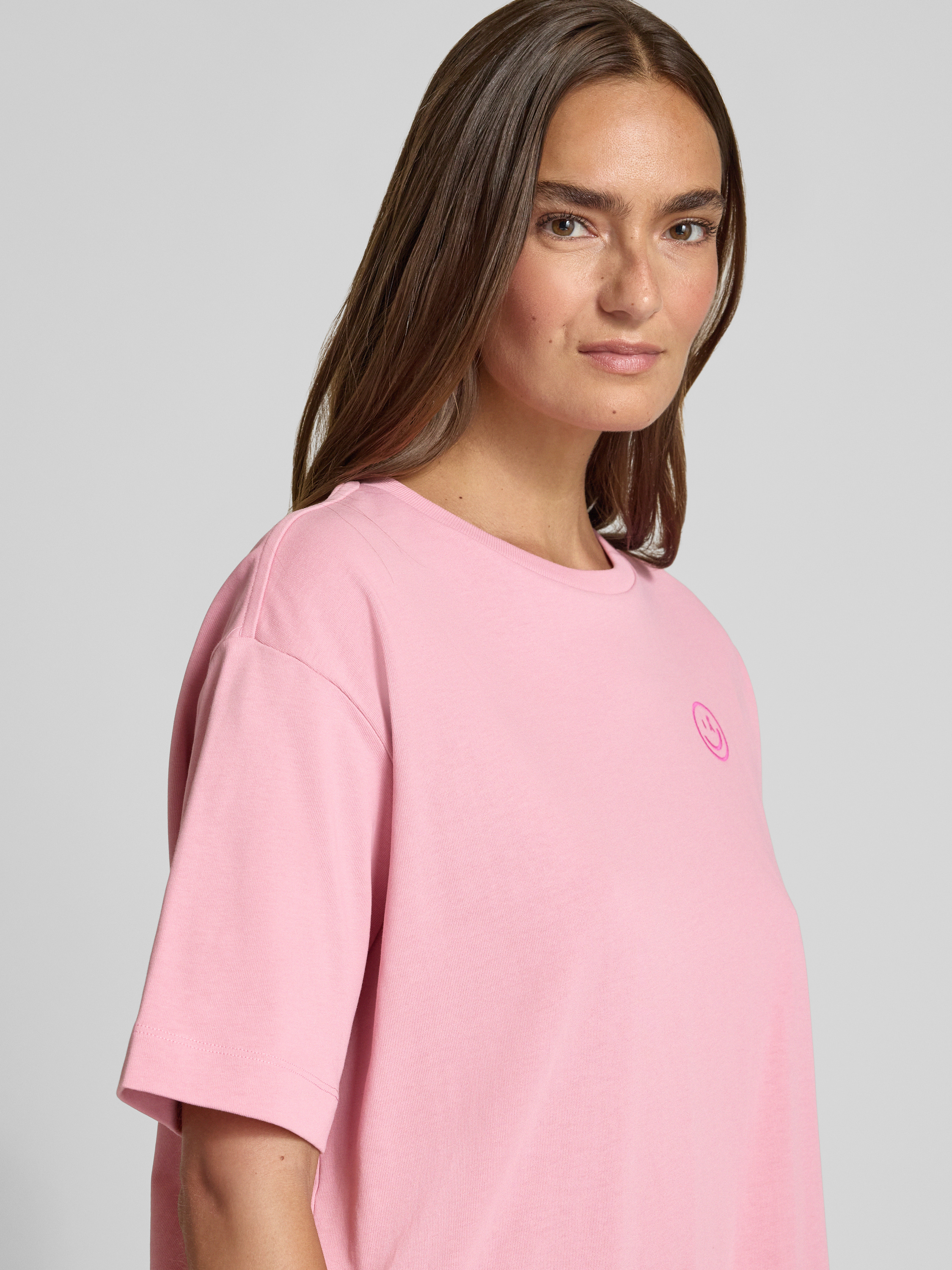 ARMEDANGELS regular fit T-shirt van puur katoen model 'GIANNAA' in rosé ...