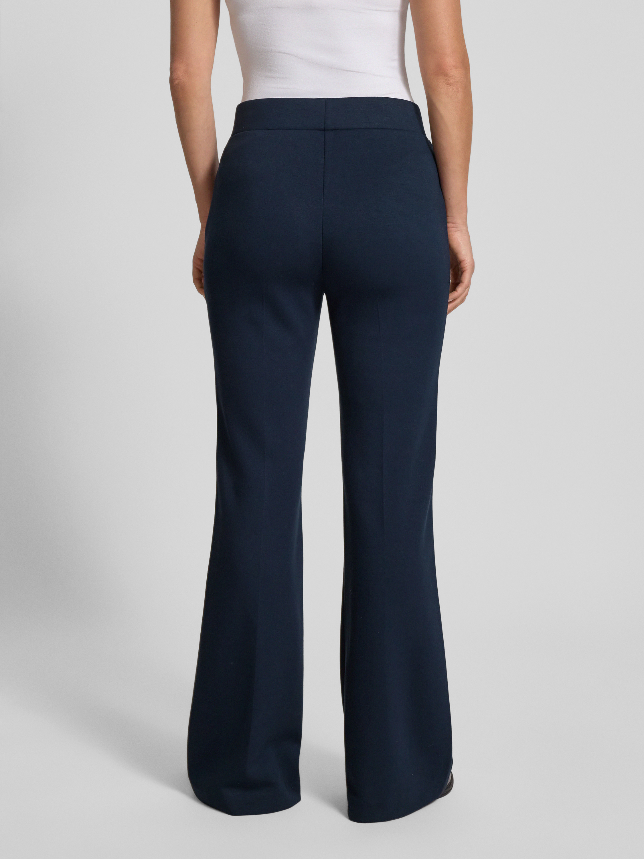 Christian Berg Woman Flared fit stoffen broek van viscosemix in donkerblauw online kopen | P&C