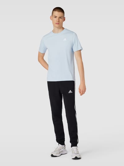 ADIDAS SPORTSWEAR T-Shirt mit Label-Stitching (hellblau) online kaufen