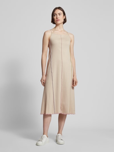 Mazine Midi-jurk met binnenstebuitennaden, model 'Holley' in offwhite ...