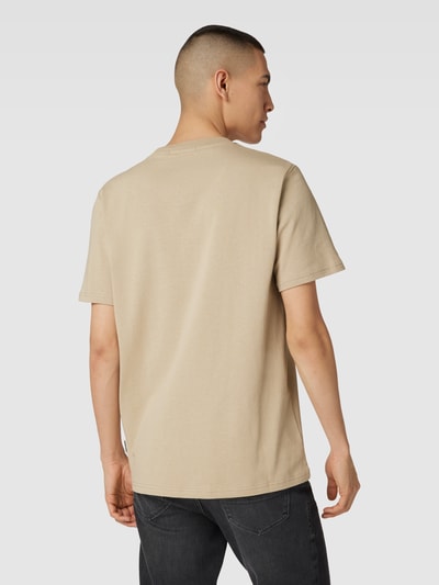 Armedangels T-Shirt mit Label-Detail Modell 'MAARKOS' (sand) online kaufen