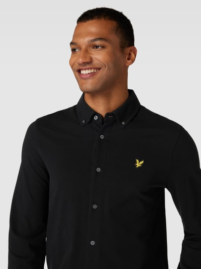 Lyle & Scott Slim Fit Freizeithemd mit Label-Stitching (black) online ...