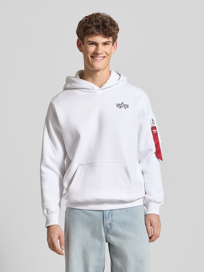 Kup online Alpha Industries Bluza z kapturem i detalami z logo (biały)