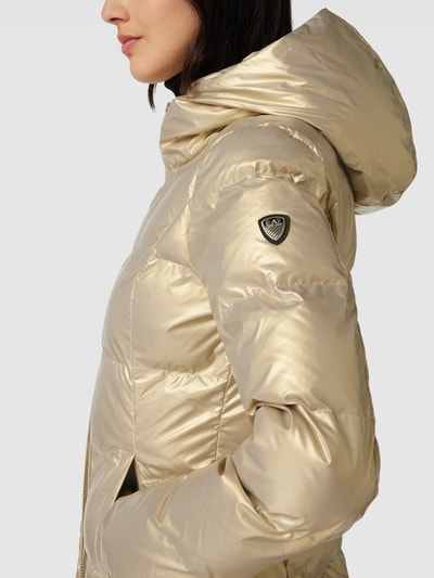 EA7 Emporio Armani Steppmaentel mit Kapuze Modell 'GIUBOTTO' (gold ... EA7 Emporio Armani Steppmaentel mit Kapuze Modell 'GIUBOTTO' (gold ...