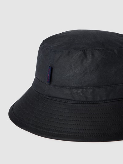 Kup online Barbour Czapka typu bucket hat z wyhaftowanym logo (granatowy)