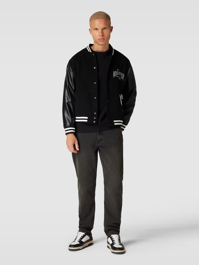 Redefined Rebel College-Jacke mit Druckknopfverschluss Modell 'Archer ...