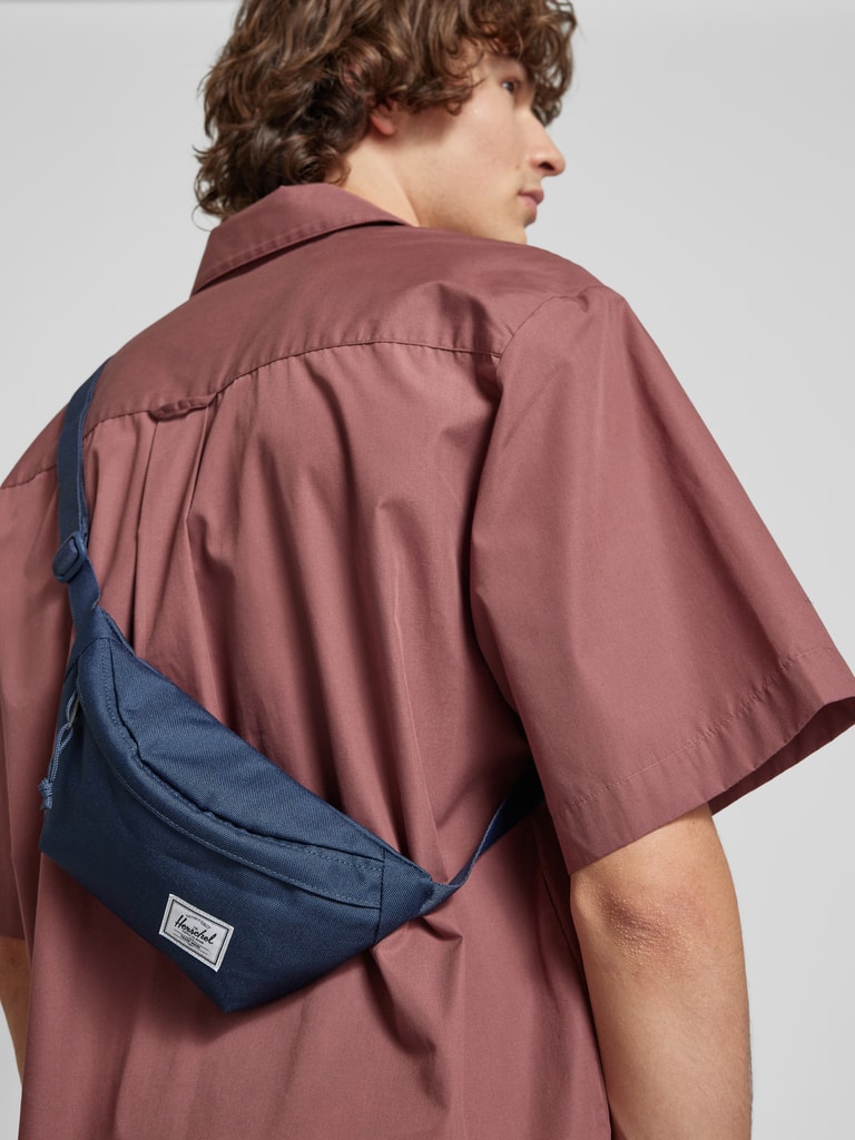 Herschel Bauchtasche mit Label-Patch Modell 'Herschel Classic™' (marine ...