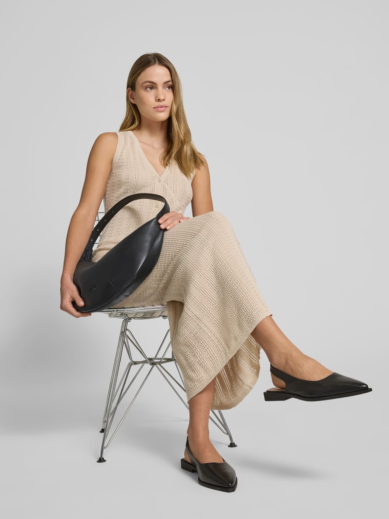 Lala Berlin Shoulder Bag mit Label-Prägung (black) online kaufen