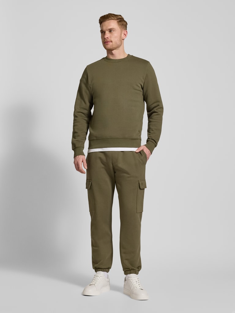 MCNEAL Regular Fit Sweatshirt mit Logo-Stitching (oliv) online kaufen
