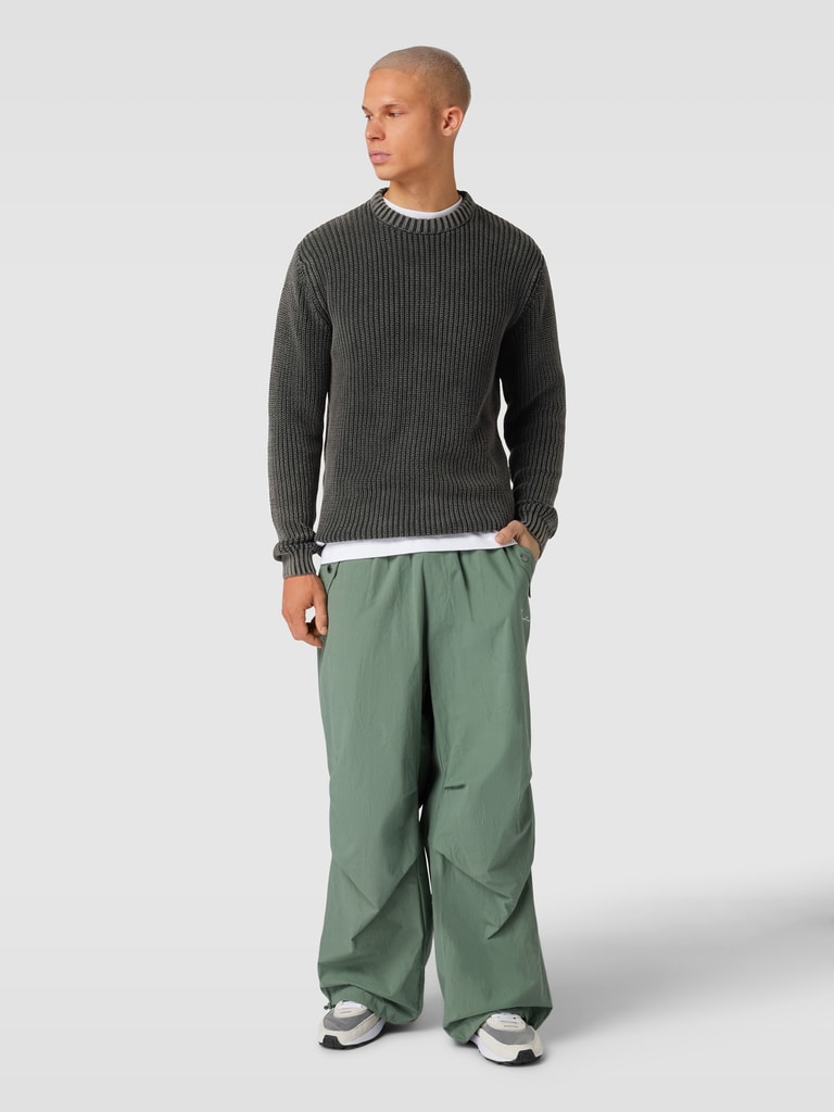Kup online Alpha Industries Sweter z dzianiny z fakturowanym wzorem ...