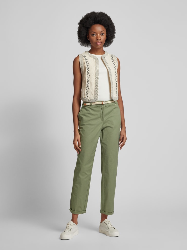 Christian Berg Woman Chino in unifarbenem Design mit Gürtel (schilf ...