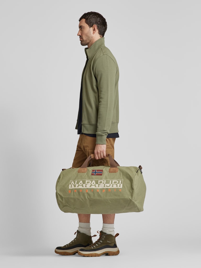 Napapijri Weekender mit Label-Patch (oliv) online kaufen