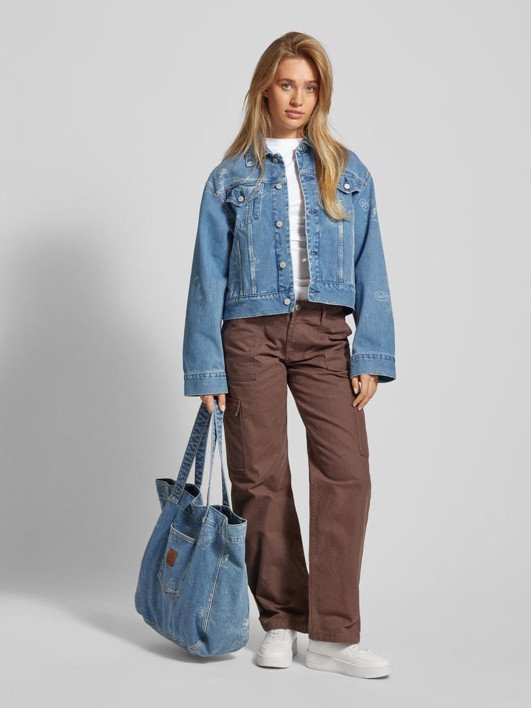 WEEKDAY Top met opstaande kraag, model 'Jen' in wit online kopen | P&C