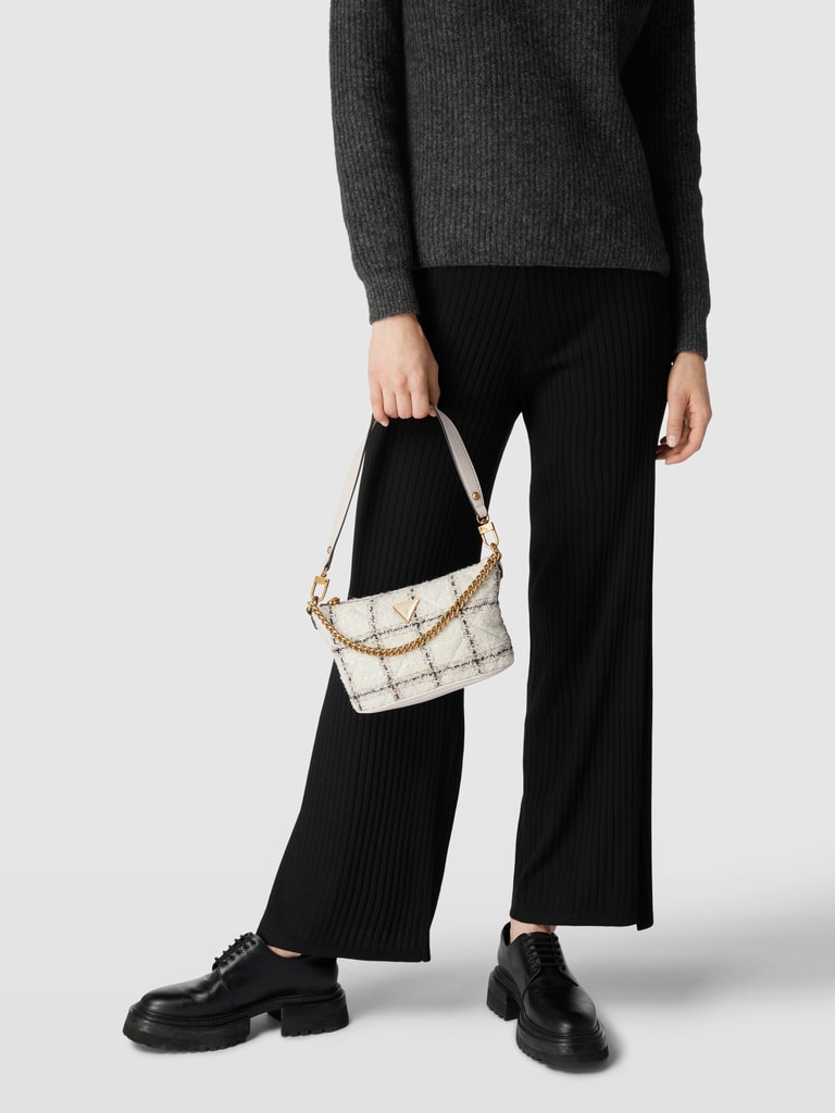 Guess Bucket bag met labelapplicatie, model 'CESSILY BUCKET' in wit ...