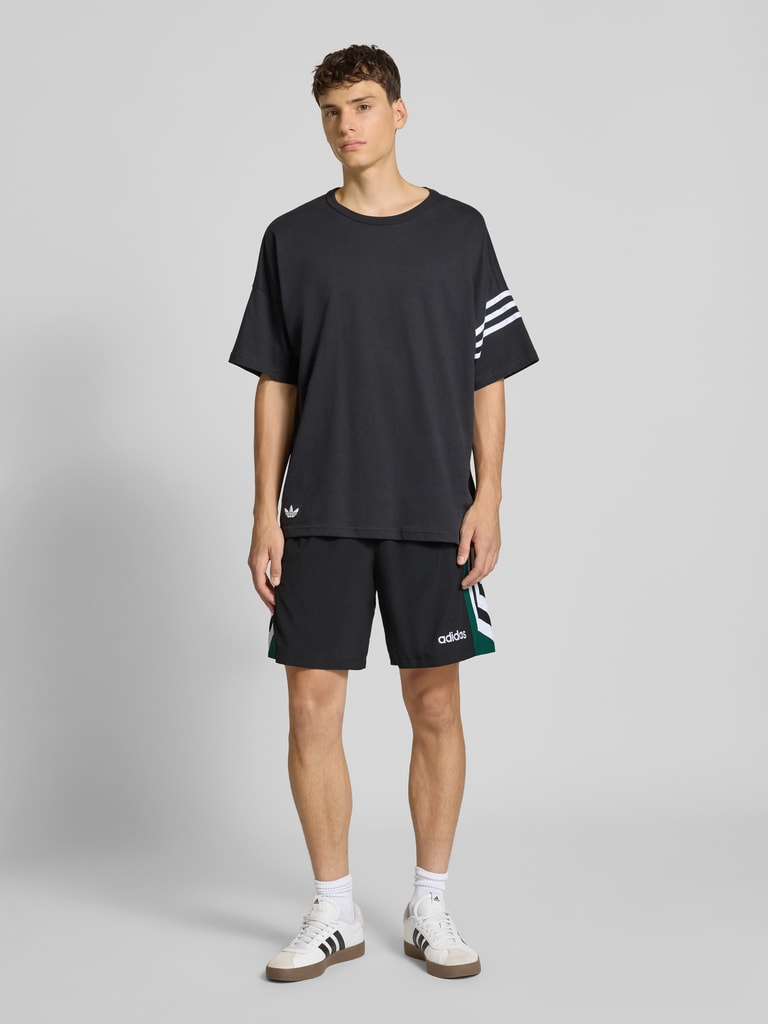 adidas Originals Shorts mit Label-Stitching Modell '90s FTBL' (black) online kaufen