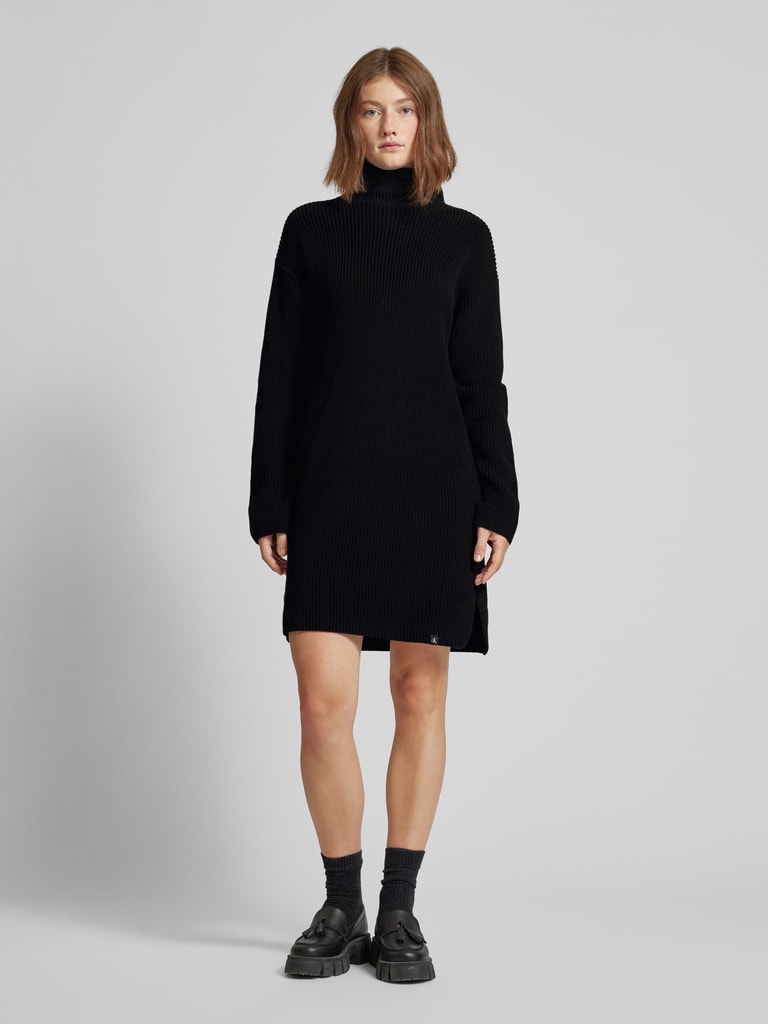 Kup online Calvin Klein Jeans Sukienka z dzianiny o długości do kolan ...