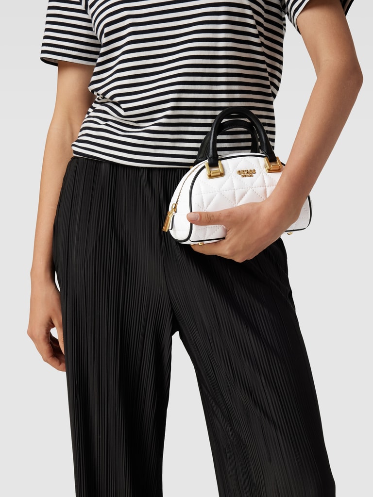 Kup online Guess Torebka typu Bowling Bag z detalami z logo model ...