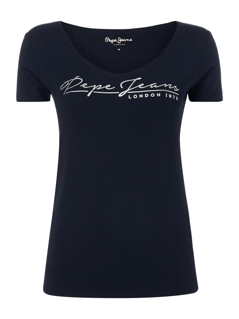 Pepe Jeans T-Shirt mit Logo-Print in Metallicoptik (dunkelblau) online ...