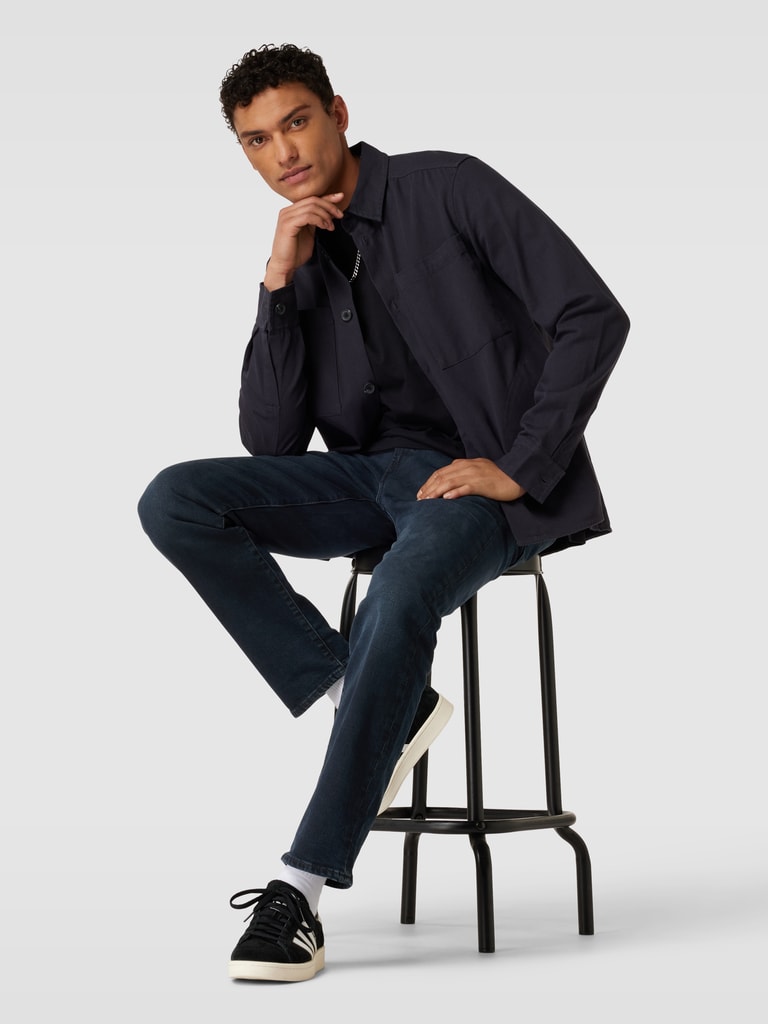 Kup online Levi's® Jeansy z detalem z logo model ‘502’ (ciemnoniebieski)