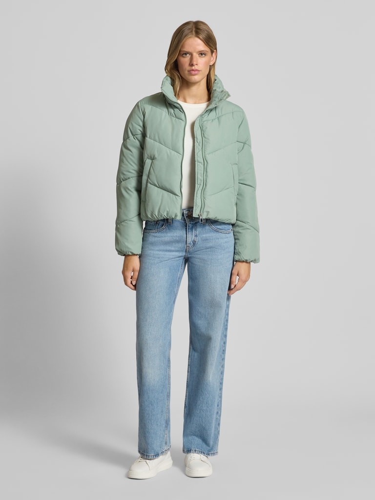 Kup online Only Kurtka pikowana o kroju regular fit ze stójką model ...
