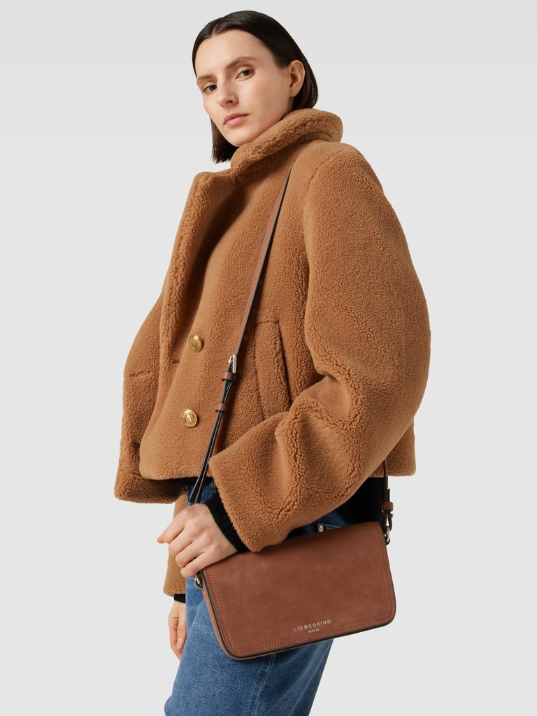 Kup online LIEBESKIND BERLIN Torebka z napisem z logo model ‘CHUDY’ (camel)