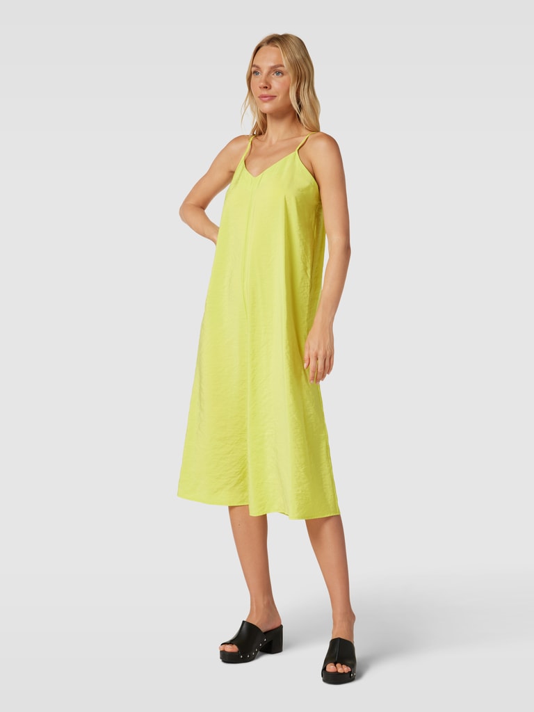 Kup online Vero Moda Sukienka o długości do kolan z dekoltem w serek ...