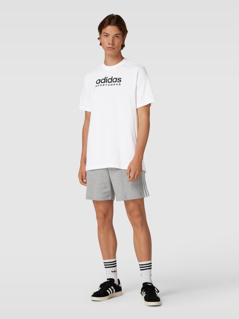 Kup online adidas Sportswear T-shirt z nadrukiem z logo (biały)