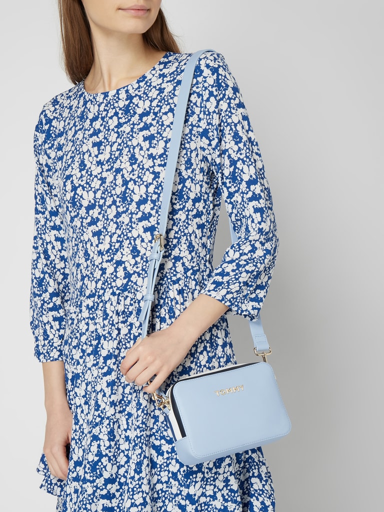 Tommy Hilfiger Crossbody Bag mit Logo-Streifen (hellblau) online kaufen