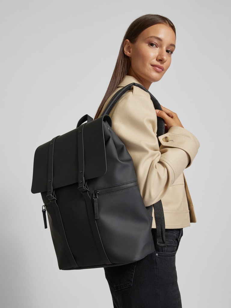 GASTON LUGA Rucksack mit Reißverschlusstaschen Modell 'RULLEN' (black ...