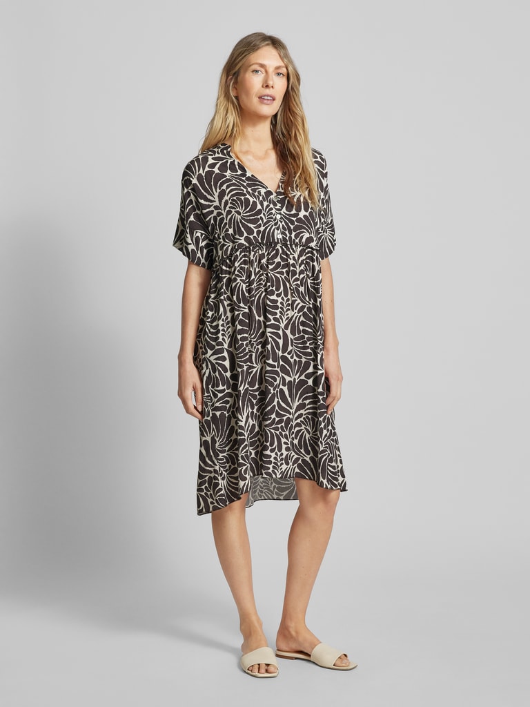 Heartkiss Kleid mit kurzer Knopfleiste (dunkelbraun) online kaufen