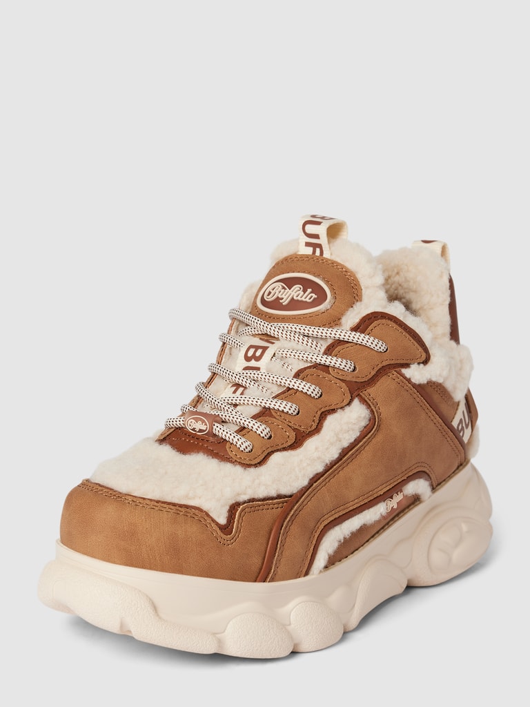 Kup online Buffalo Buty sznurowane z obszyciem ze sztucznego futra ...