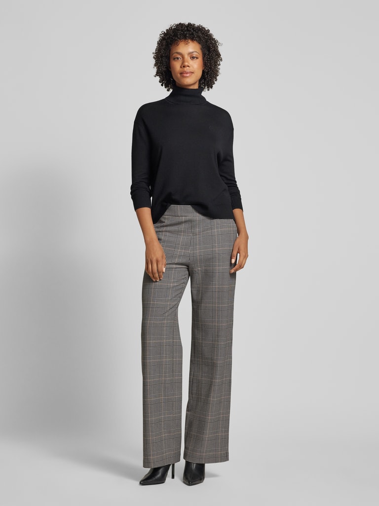 MAC Stoffen broek met Franse steekzakken, model 'Chiara' in lichtgrijs ...