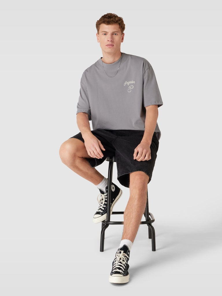 Pegador Oversized T-shirt met labelprint, model 'Skena' in lichtgrijs ...